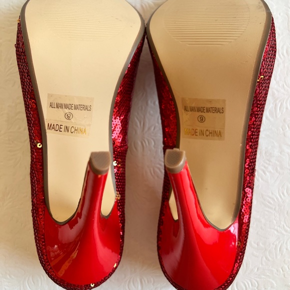 Ellie | Shoes | New Ellie Brand Red Sequin Pumps Size 9 Open Toe Peep ...